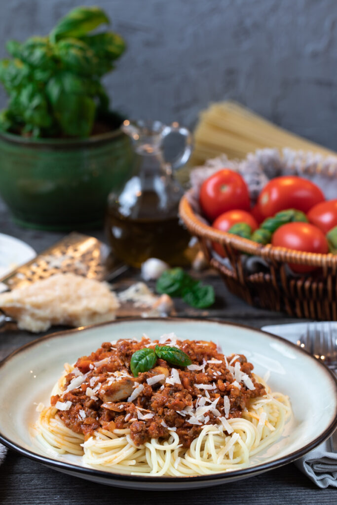 Best Spaghetti With Meat Sauce Ever - BestEver.Guide