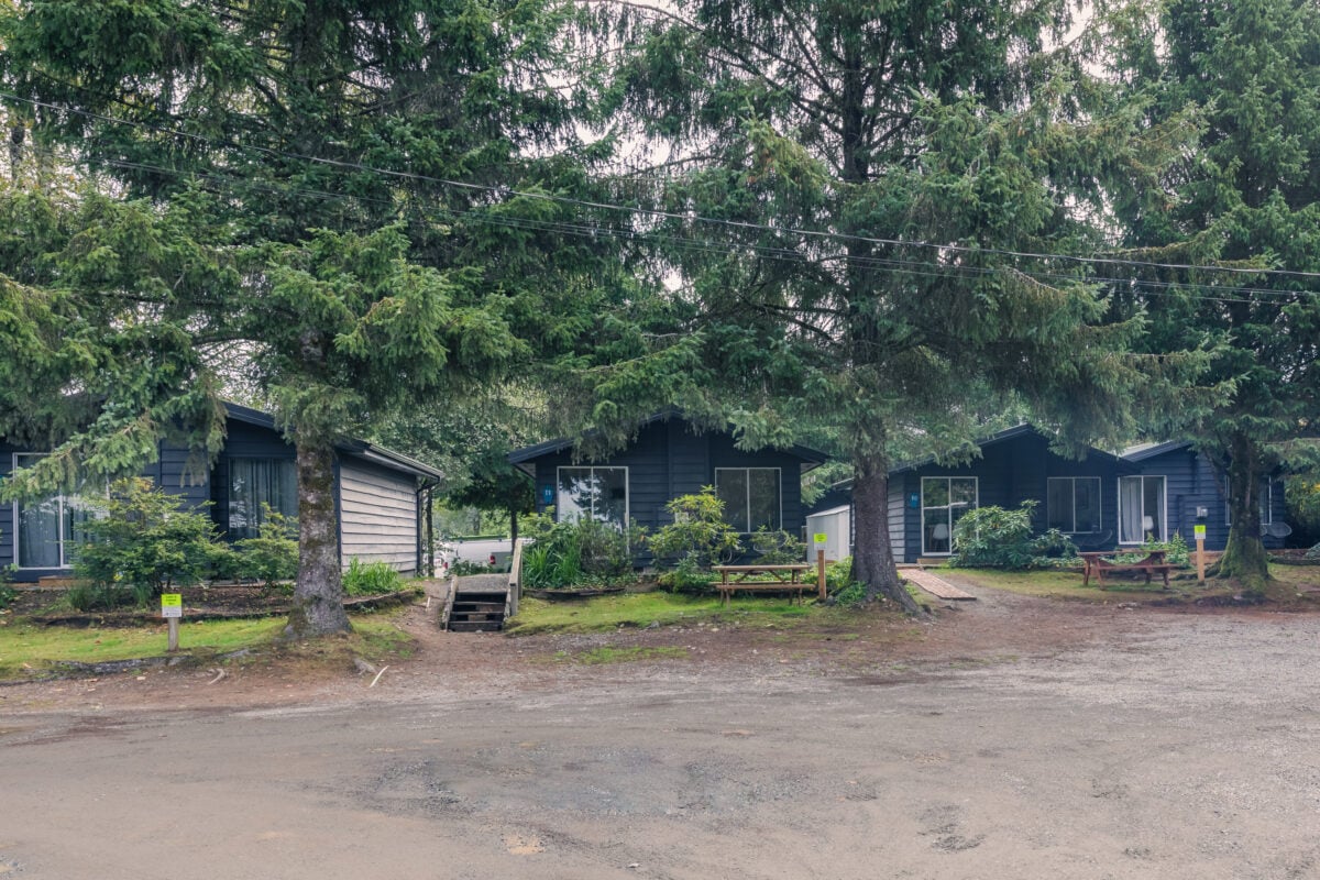 Best Vintage Camping At Mackenzie Beach Resort In Tofino - BestEver.Guide